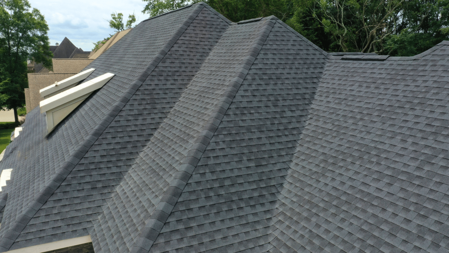 What Is A Hip Roof: Everything Homeowners Need To Know | Schoenherr Roofing